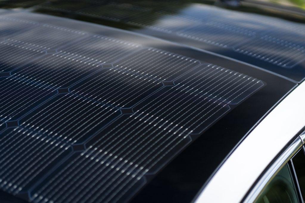 INNOVATIVE SOLAR ROOF - ELECTRIFIED GENESIS G80 - The Luxury Report