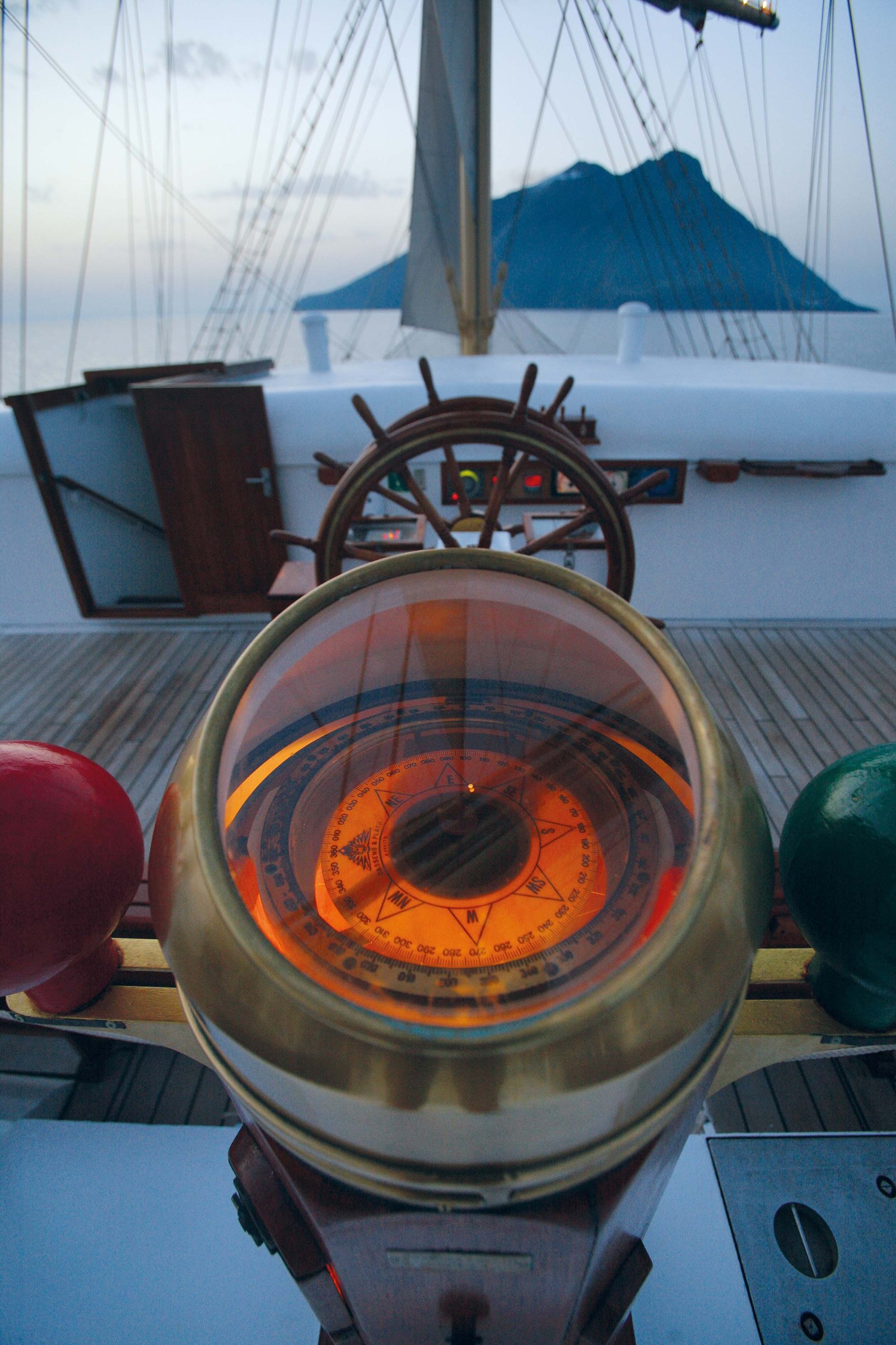 Set sail for la dolce vita | The Luxury Report